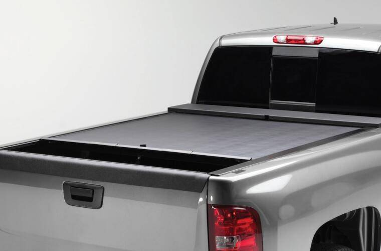 Roll-N-Lock M-Series XT 6.3ft Tonneau Bed Cover For 1995-2004 Toyota T ...